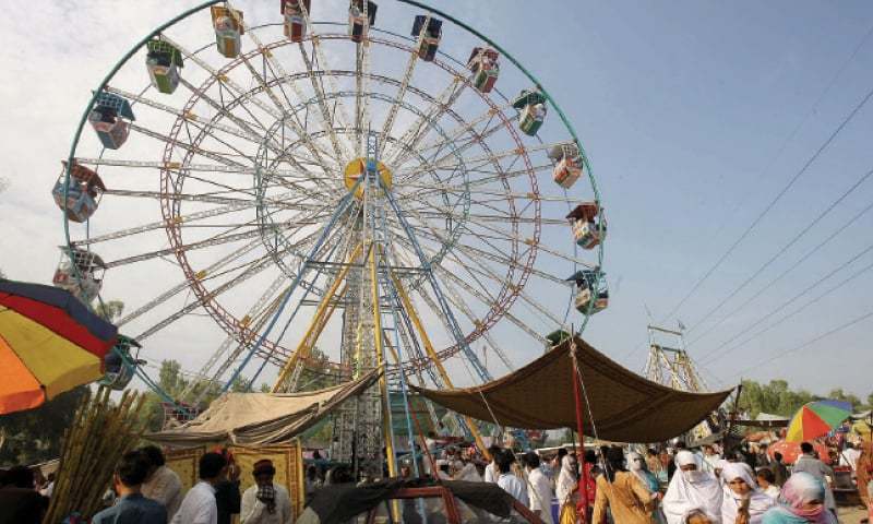 Eid gala at Sardaryab attracts large crowds - Newspaper - DAWN.COM