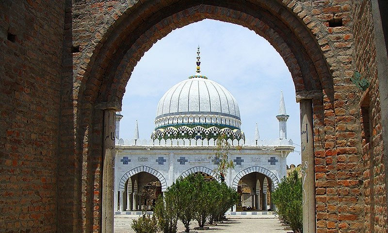 Sangni Fort: A remnant of the Mughal era - Multimedia - DAWN.COM