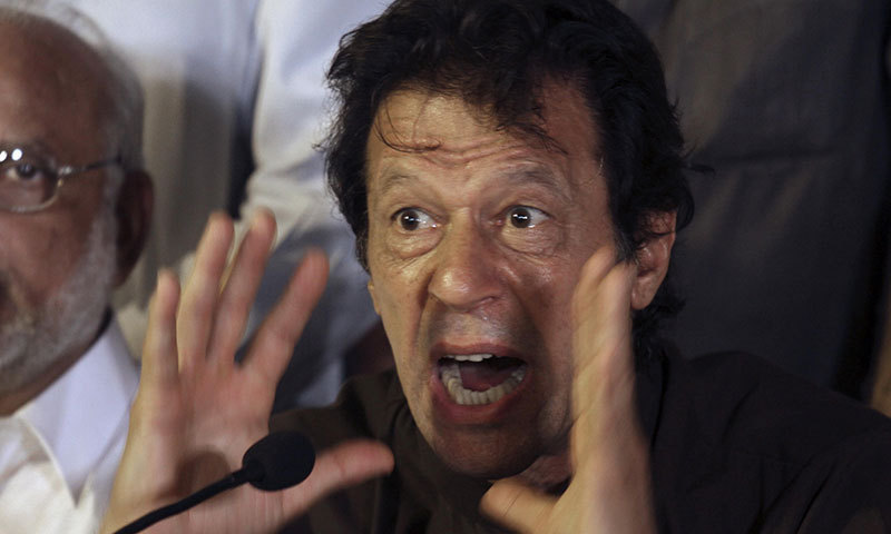 Imran criticises operation in katchi abadi - Pakistan - DAWN.COM