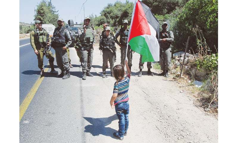 Palestinian shot dead after stabbing Israeli officer - World - DAWN.COM