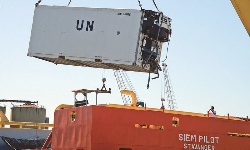 Migrants death cargo comes ashore in Sicily - World - DAWN.COM