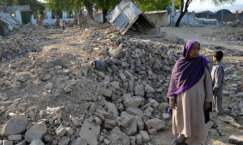 38 illegal slums in capital to be razed - Pakistan - DAWN.COM