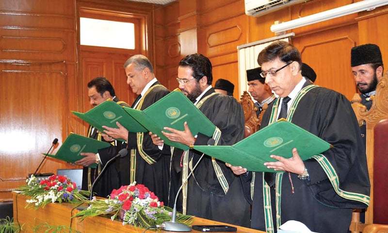 Three judges take oath - Pakistan - DAWN.COM