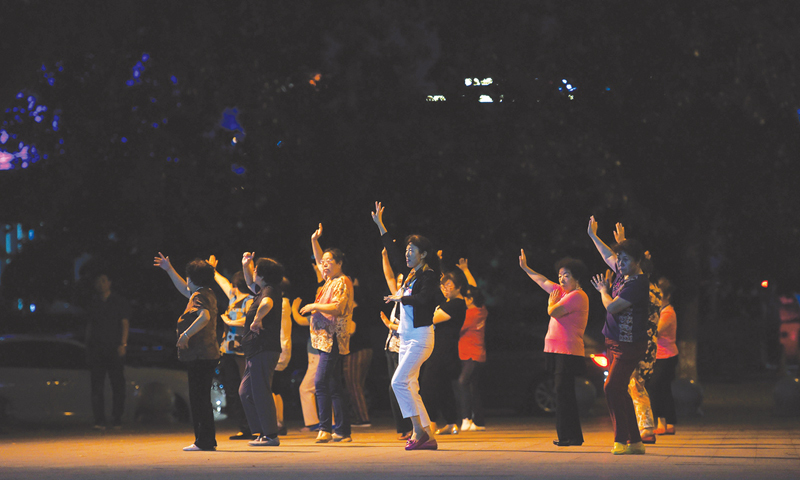 Beijing to regulate public dancing - Newspaper - DAWN.COM