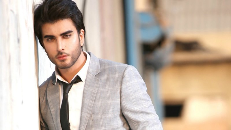 The boys weigh in: Yay or nay to a ruby pout? - Culture - Images