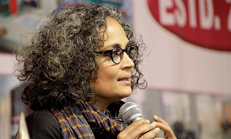 India's Arundhati Roy returns National Award - World - DAWN.COM