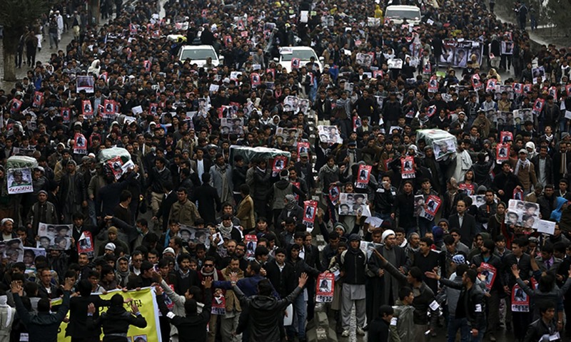 Massive protest in Kabul over decapitation of Shia Hazaras - World ...