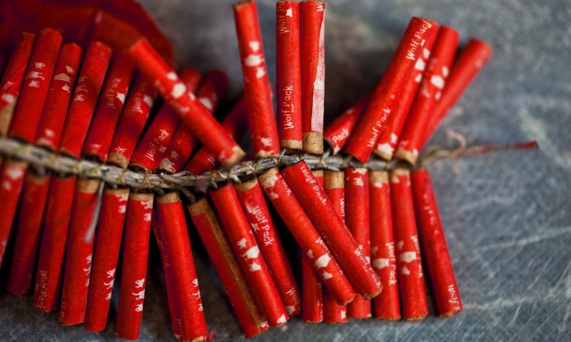 Why I set off firecrackers in Pakistan on BJP’s Bihar defeat - DAWN.COM