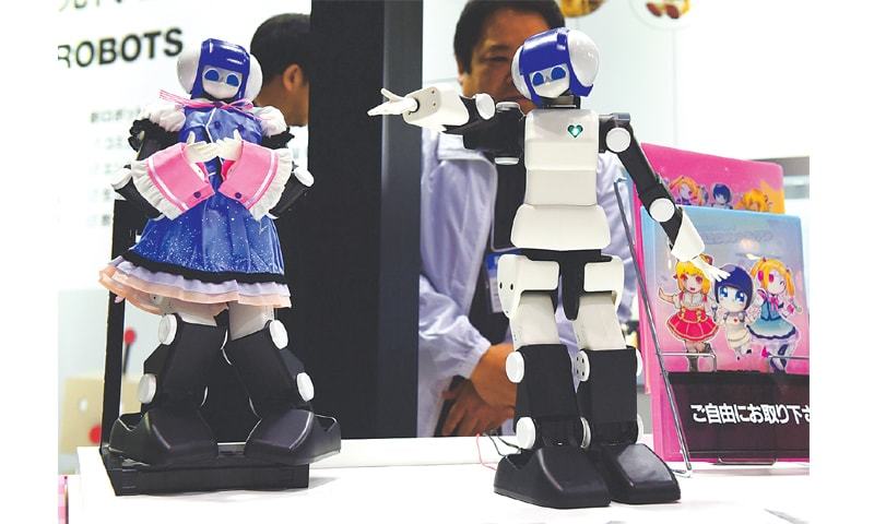 Japan puts disaster-response robots on display at fair - World - DAWN.COM