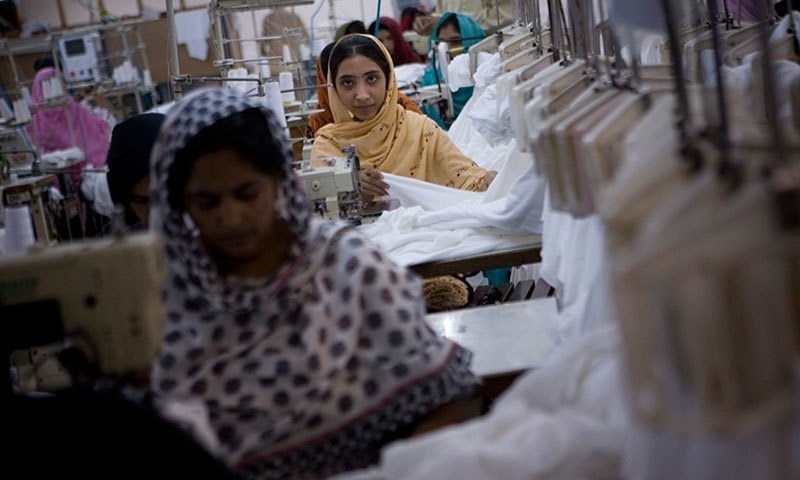 ‘Give safe environment to working women’ - Pakistan - DAWN.COM