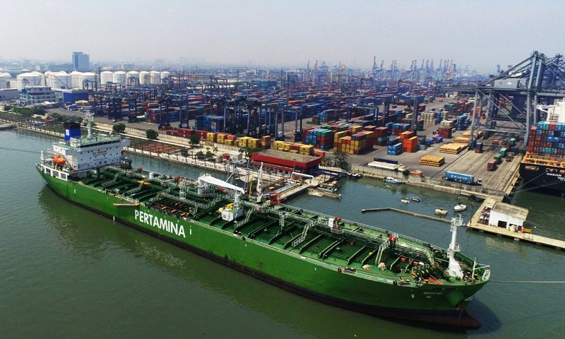 Billion-dollar windfall for ship owners - Business - DAWN.COM