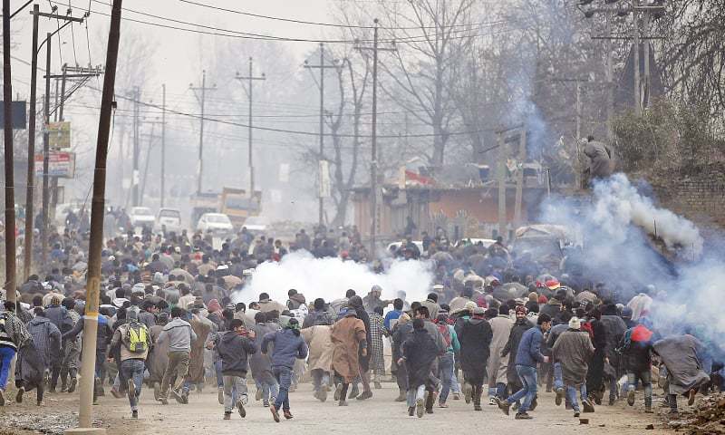 Clashes in Kashmir during ‘militant’ leader’s funeral - Pakistan - DAWN.COM
