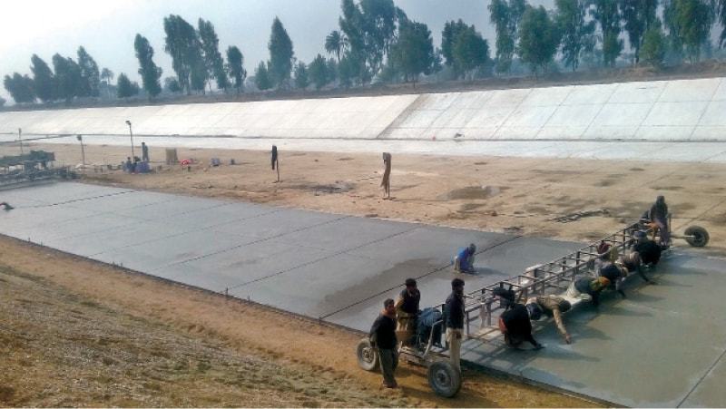 Green fields resurface after canal lining starts - Pakistan - DAWN.COM