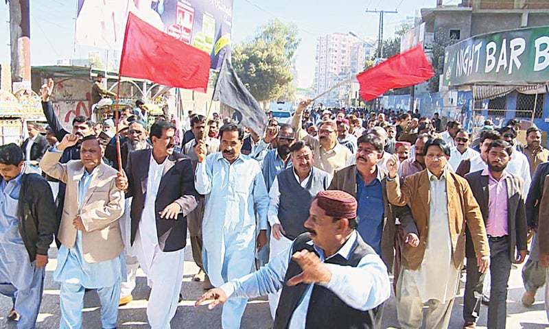 Protests across Sindh over violence during PIA workers agitation ...