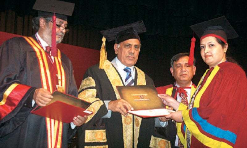 GCU convocation bespeaks ‘women empowerment’ - Newspaper - DAWN.COM