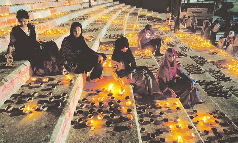 Pakistan Day observed across Karachi - Newspaper - DAWN.COM