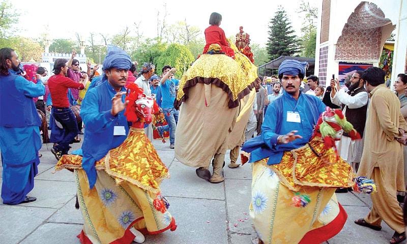 Potohar festival begins - Newspaper - DAWN.COM