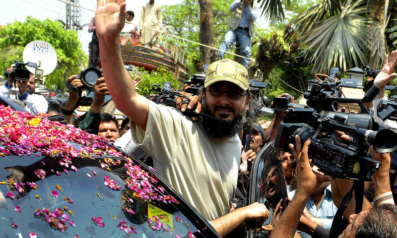 Ali Gilani returns after three years in captivity - Multimedia - DAWN.COM