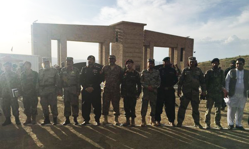 Afghanistan closes Angoor Adda border crossing - Pakistan - DAWN.COM