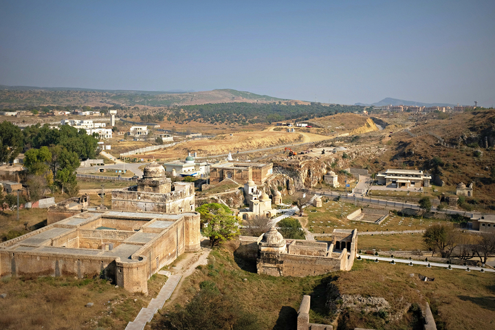 In the footsteps of Rajas: A journey through the soul of Potohar - DAWN.COM