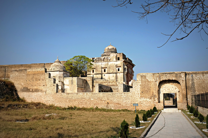 In the footsteps of Rajas: A journey through the soul of Potohar - DAWN.COM