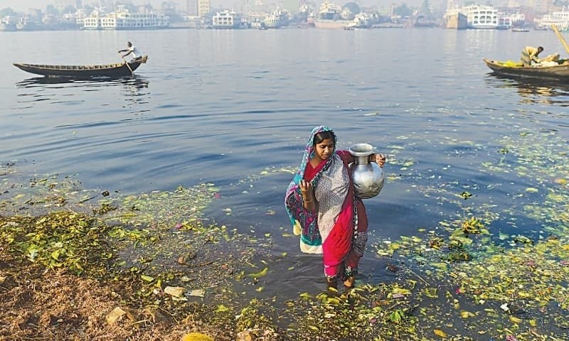 Dirty water stunts millions of Indian children - World - DAWN.COM
