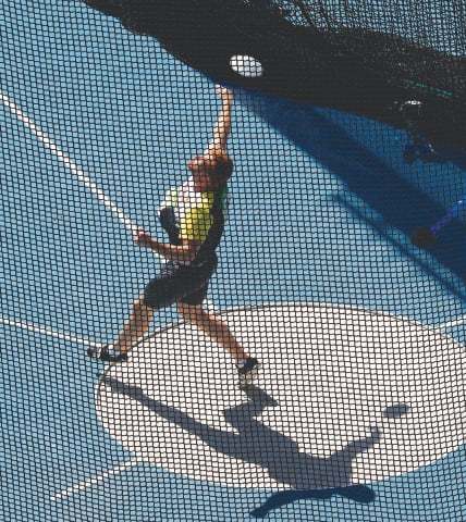 Harting keeps discus gold in the family with final throw - Newspaper ...