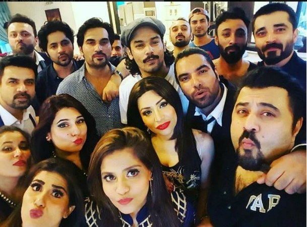 9 people you'll meet at every exclusive fashion party, according to an ...