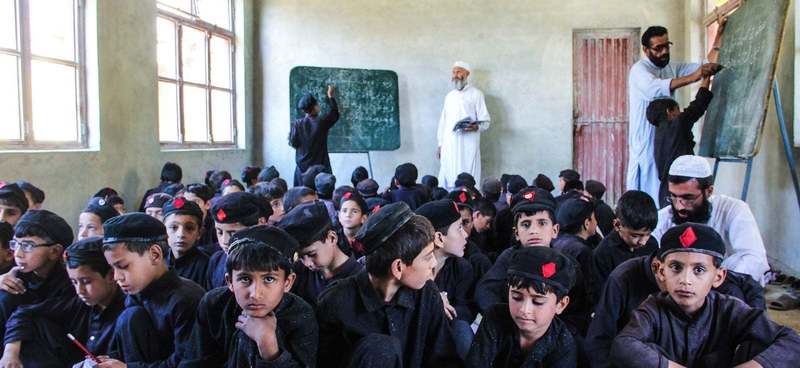 Learning perseverance: Why 300 students continue attending an ...