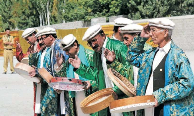 Hunza festival pulls crowds - Newspaper - DAWN.COM