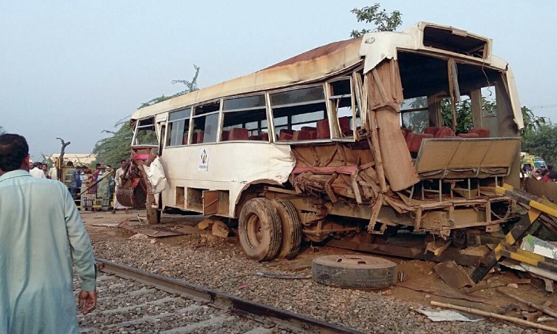 Four killed as freight train hits bus - Newspaper - DAWN.COM