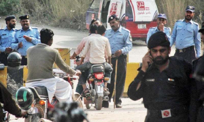 Uncertainty grips PTI workers as Nov 2 approaches - Pakistan - DAWN.COM