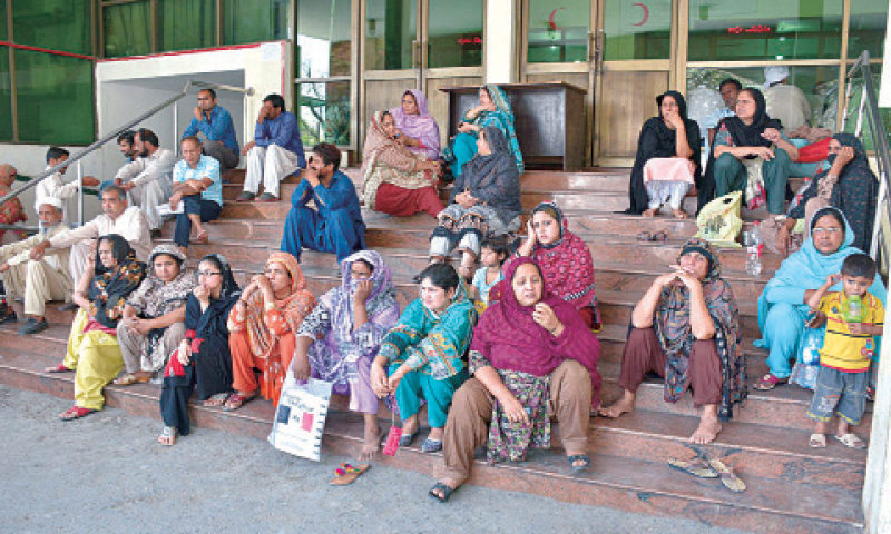Young doctors end sit-in after ‘negotiation’ - Pakistan - DAWN.COM