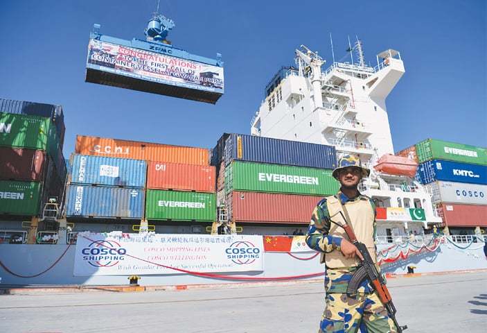 First ship leaves Gwadar amid fanfare - Newspaper - DAWN.COM