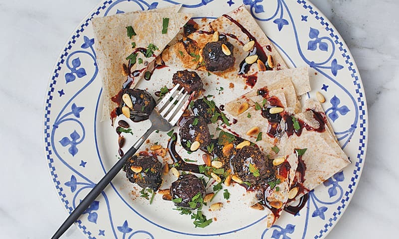 Meatballs from Aleppo - Newspaper - DAWN.COM