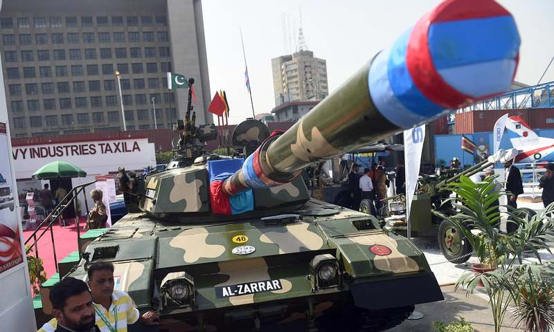 Day 2 of IDEAS : Artillery, munition and selfies - Pakistan - DAWN.COM