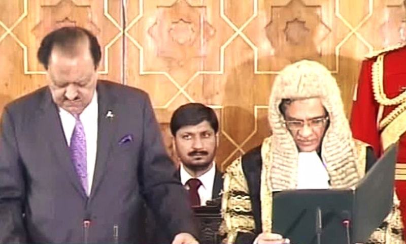 Justice Saqib Nisar takes oath as 25th chief justice of Pakistan ...