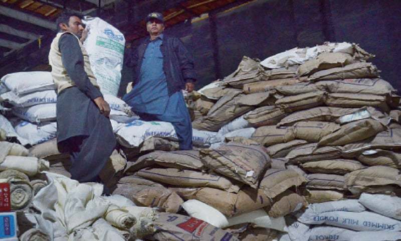Rs63m smuggled skimmed milk powder seized - Pakistan - DAWN.COM