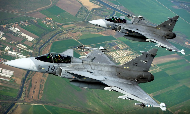 Swedish defence giant offers to build high-tech jet production factory ...