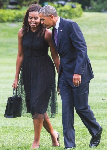 Penguin Random House lands book deal with Obamas - Newspaper - DAWN.COM