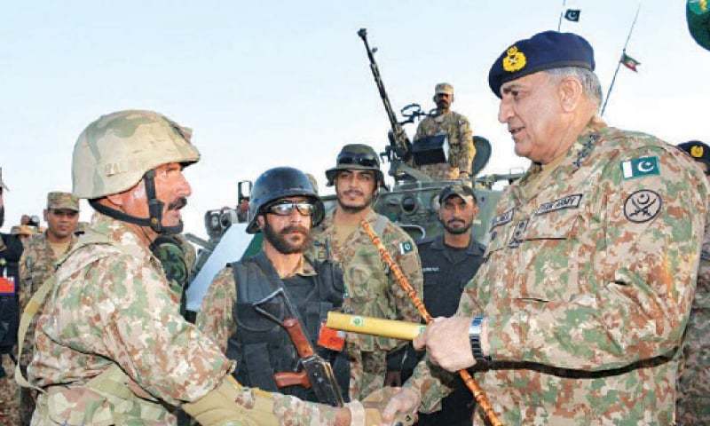 Army chief visits Multan Garrison - Newspaper - DAWN.COM