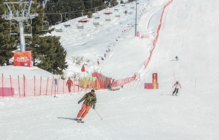 Fun-filled Swat snow festival concludes - Newspaper - DAWN.COM