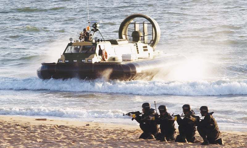 Role of navy commandos highlighted on golden jubilee - Pakistan - DAWN.COM