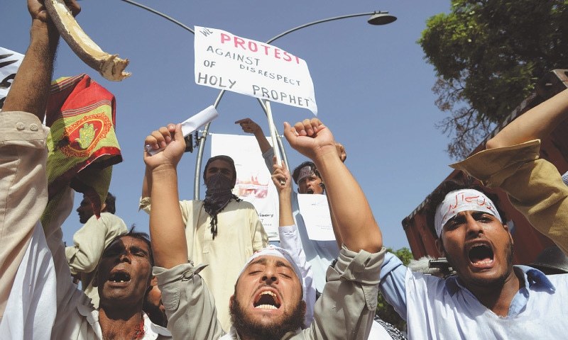 CAN A MOB BE CONTROLLED? - DAWN.COM