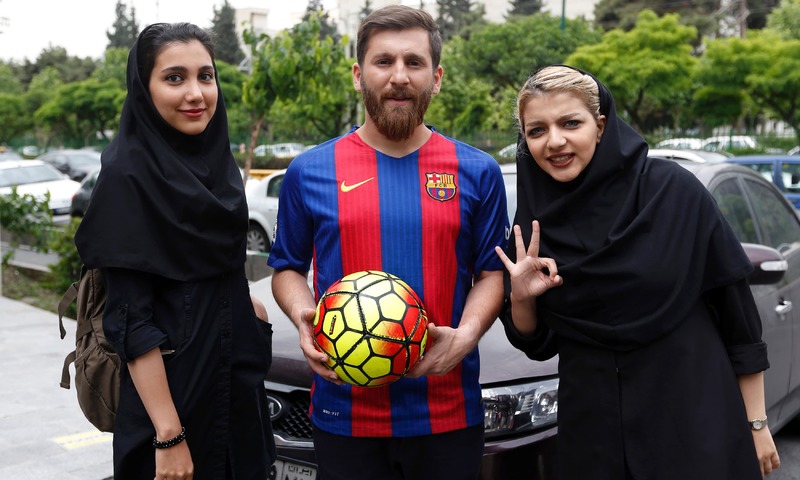 Things get Messi for Iranian lookalike - World - DAWN.COM