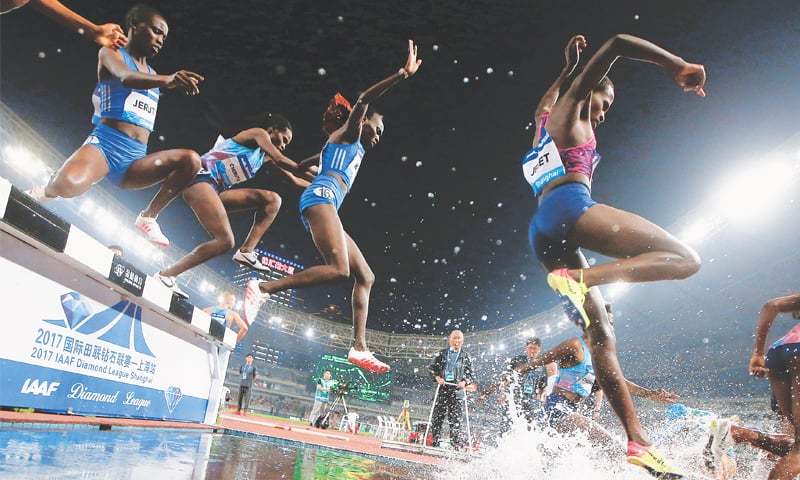 Thompson blazes to year’s fastest 100m - Newspaper - DAWN.COM