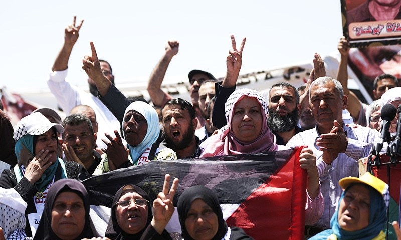 Palestinians prisoners end mass hunger strike after Israel agreed a ...