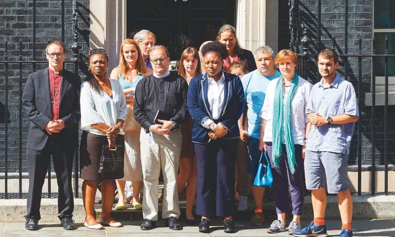 London tower blaze likely killed 58 - Newspaper - DAWN.COM