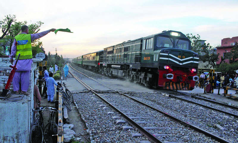 Pakistan Railways to introduce solar-powered traffic signalling system ...