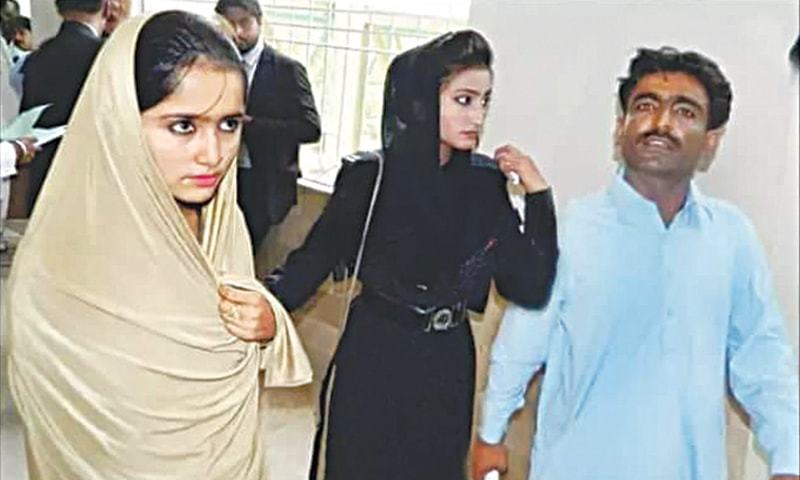 Court allows Gulnaz to live with husband - Newspaper - DAWN.COM
